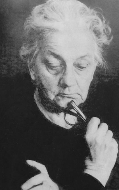 SAM Elles Jubilation Series #3: Elene Akhvlediani - Global Adventuress